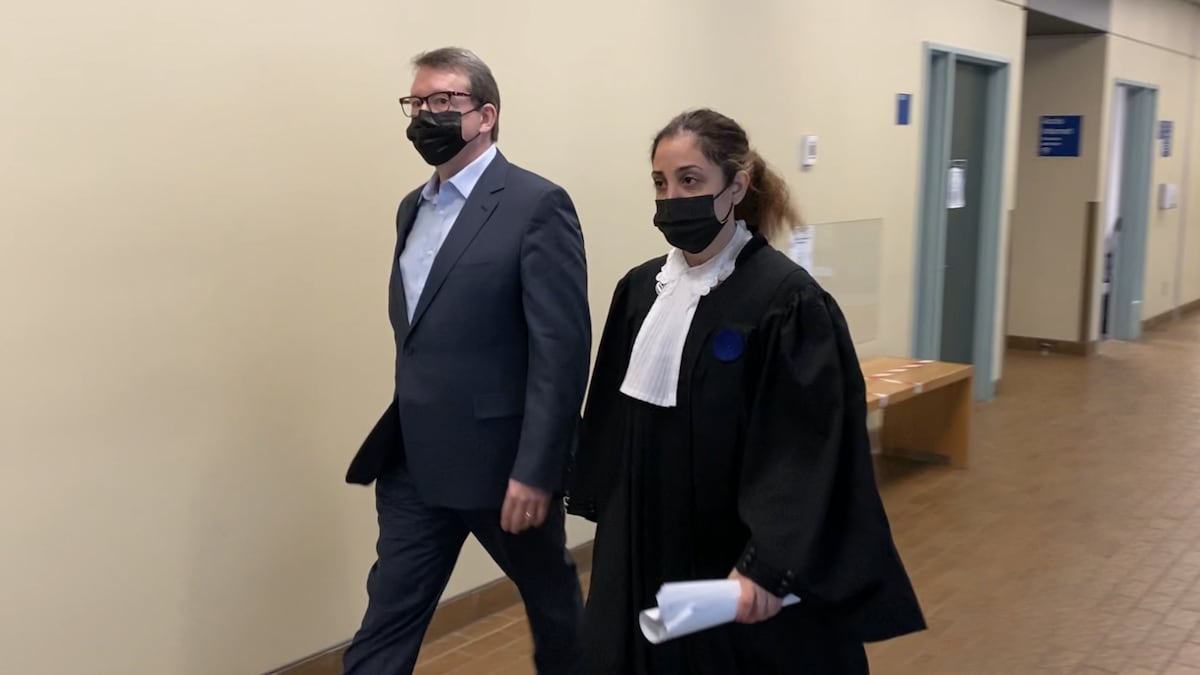 Un « malentendu » jure Michel Venne, qui nie toute inconduite sexuelle ...