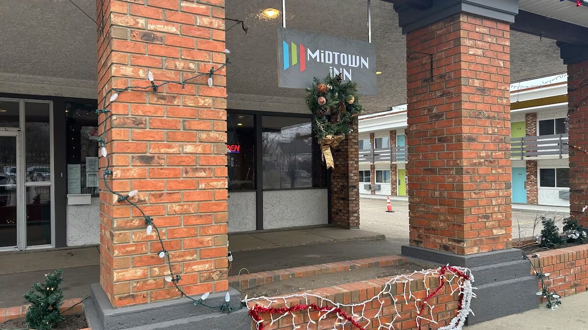 Un motel fermé pour insalubrité à Saskatoon ouvre à nouveau ses portes ...