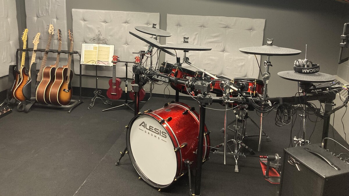 Un studio de musique aménagé au centre de réadaptation St-Georges de ...