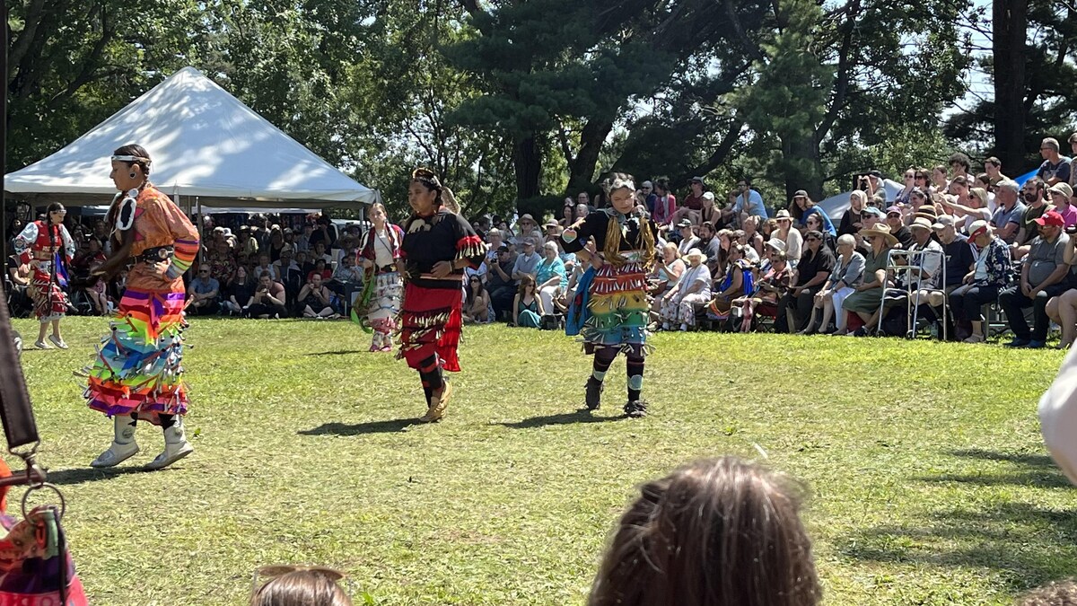 Un 64e pow-wow sous le signe du partage à Odanak | Le téléjournal Mauricie