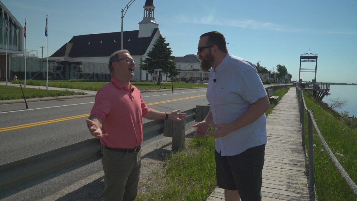 La talle de bleuets de Richard Hébert | Le téléjournal Saguenay-Lac-Saint-Jean