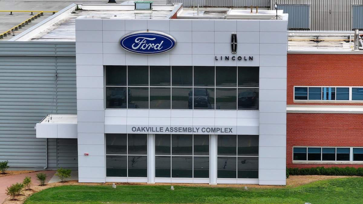 Ford repousse de deux ans la production de véhicules électriques en ...