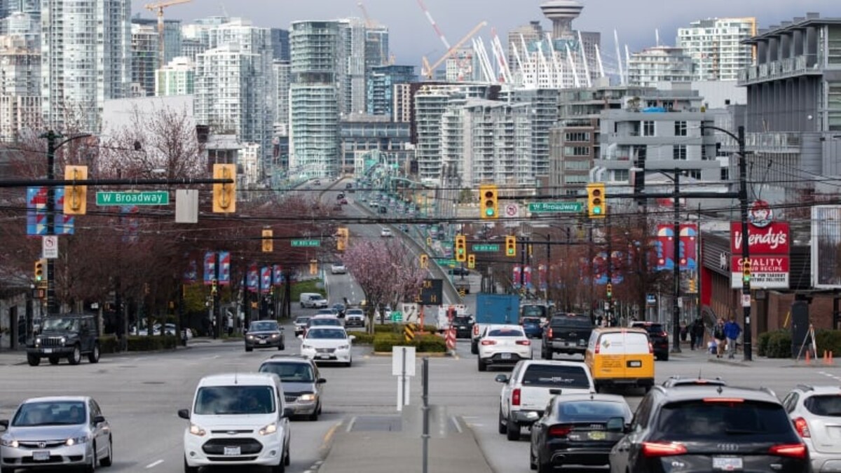 Transport collectif : le Québec coupe, les millions pleuvent sur ...
