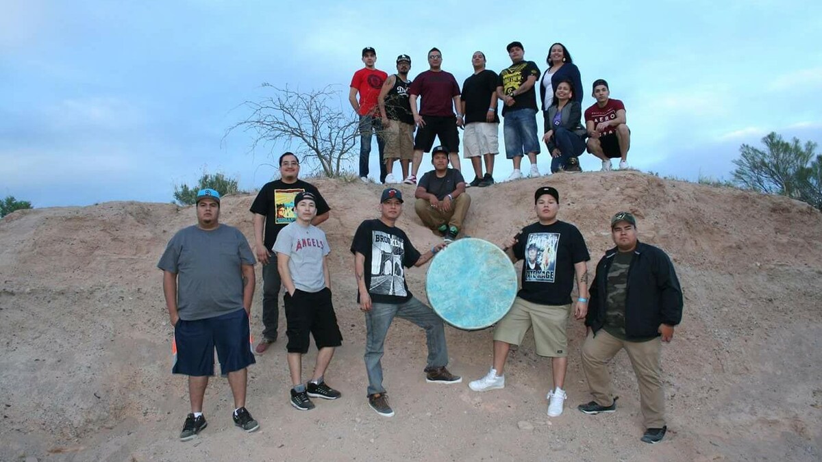 mâmawi musique avec Moe Clark | Espaces autochtones | Radio-Canada ...