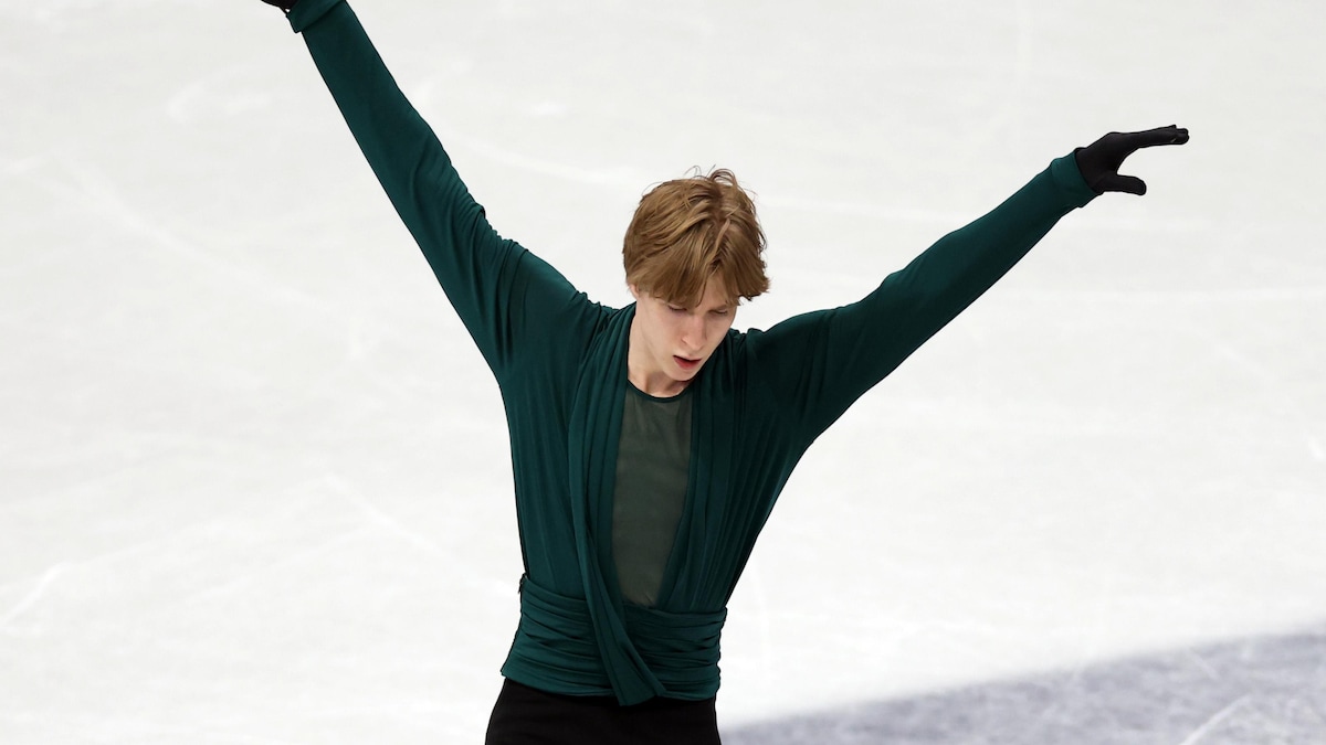 Le patineur Stephen Gogolev, si près du podium | ICI Télé | Radio-Canada
