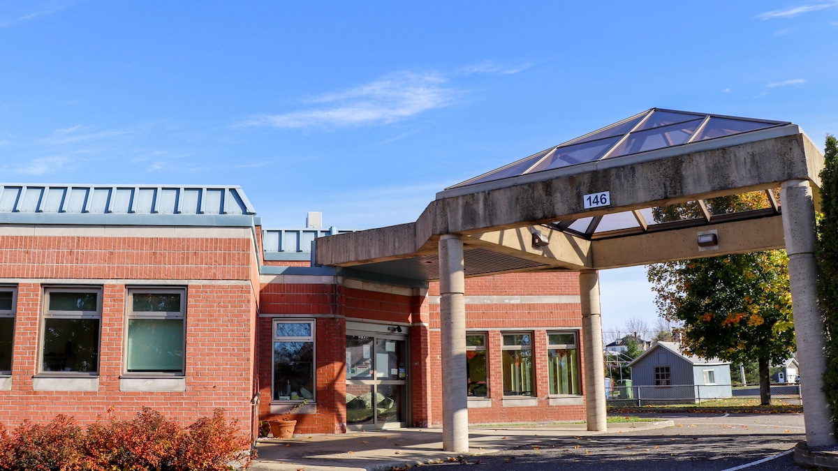 La Croix-Rouge en renfort au CHSLD de Cap-Saint-Ignace | Le téléjournal ...