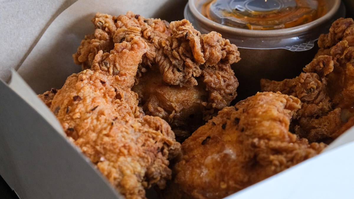 La folie du poulet frit : tendance ou réconfort ultime? | Mordu