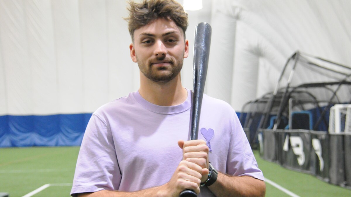 Rencontre avec le baseballeur Édouard Julien | Le téléjournal Québec
