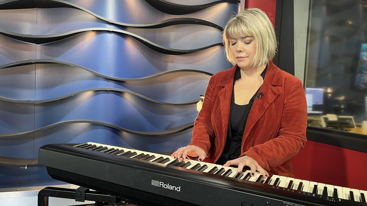 Noémie Sheila Rioux vient de dévoiler une nouvelle chanson | Le ...