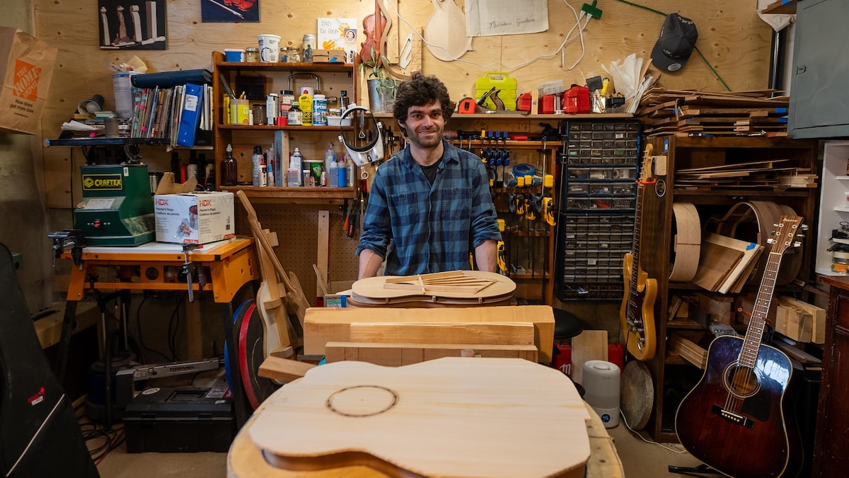 Des guitares fabriquées dans les forêts du Pontiac | Le téléjournal ...