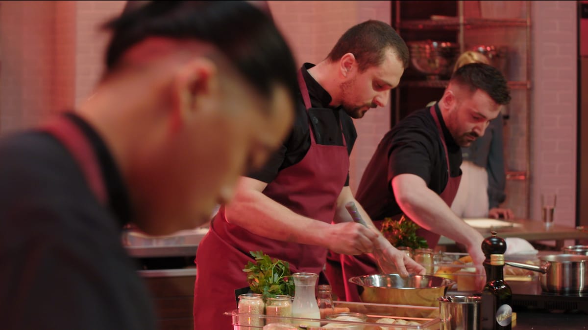 Duel : pain doré à la manière d’un grilled cheese | Les chefs!