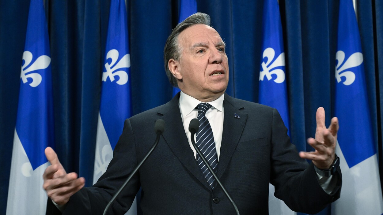 Legault fait un lien entre les demandeurs d’asile et les problèmes de ...