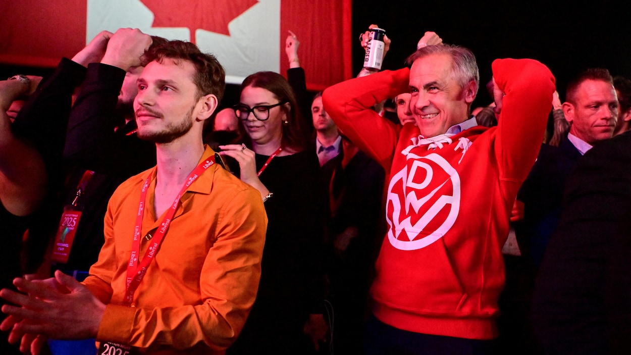 Elbows up, slogan libéral et… mouvement de danse | Brève | Radio-Canada