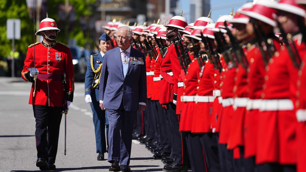 10 photos de la visite éclair du roi Charles au Canada | Brève | Radio ...