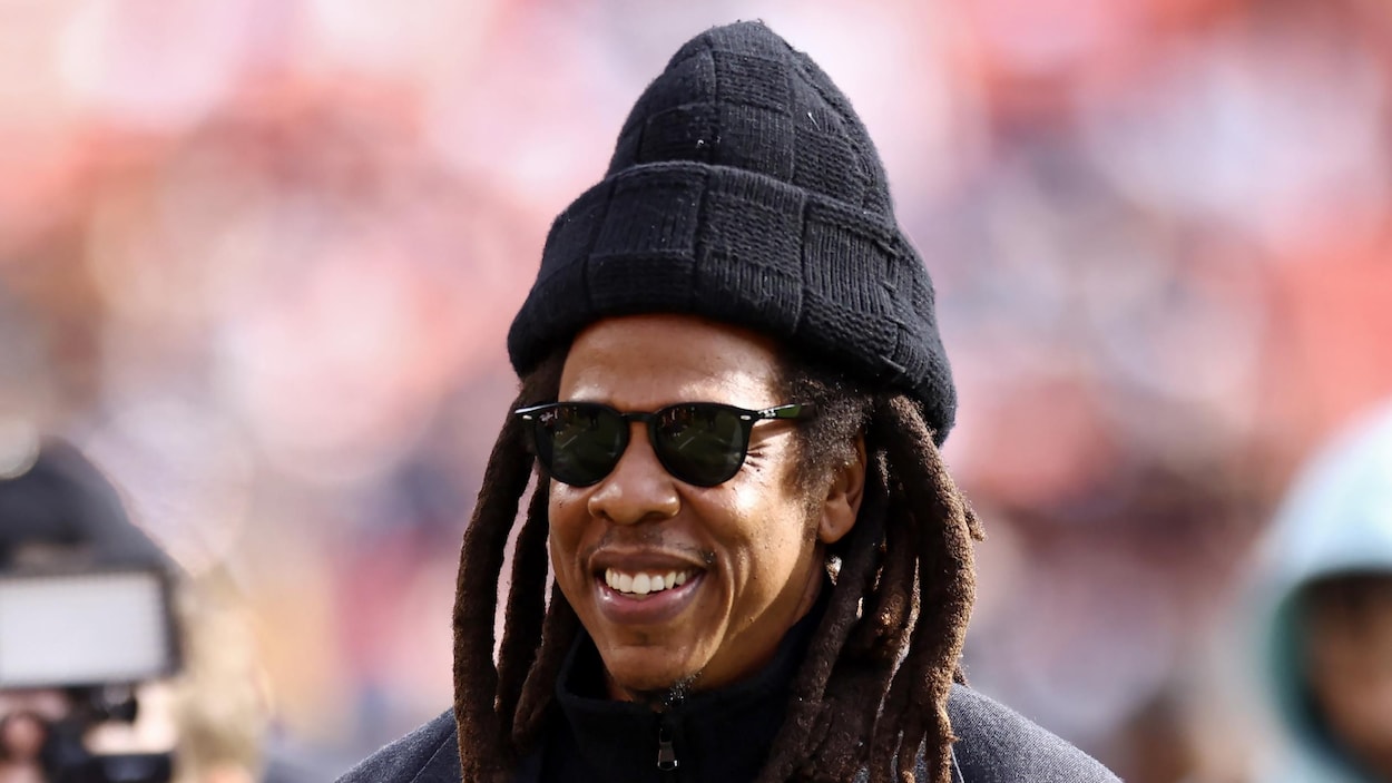 Jay-Z accusé d’avoir violé une ado de 13 ans avec P. Diddy | Brève | Radio-Canada