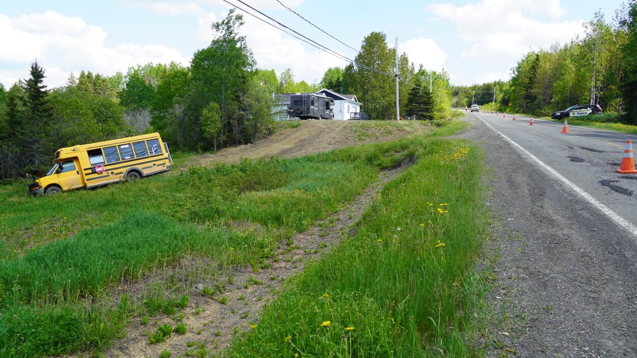 Quatre personnes gravement blessées dans un accident d’autobus scolaire ...