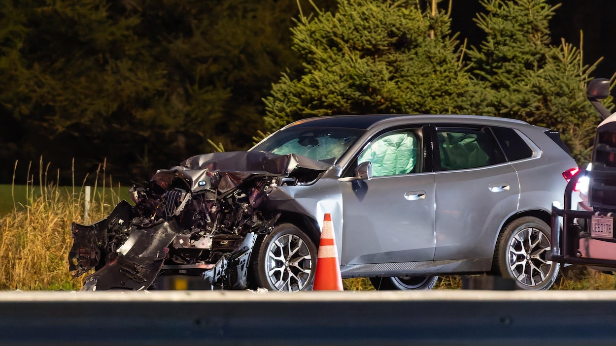 Un homme perd la vie dans une collision avec un poids lourd à Lévis | Radio-Canada