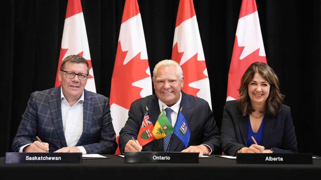 L’Ontario, la Saskatchewan et l’Alberta signent un accord en vue de ...
