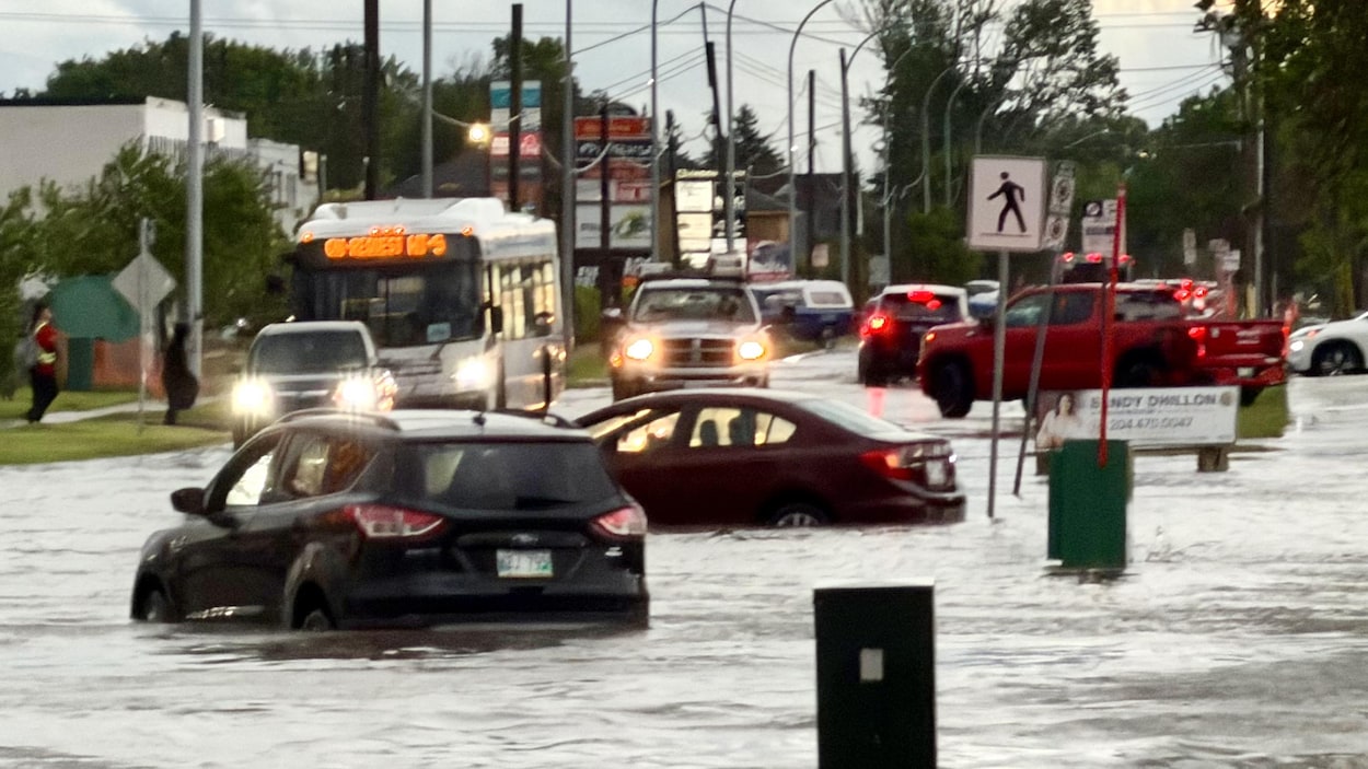 Tornades et crues soudaines : le Manitoba sous les eaux et les vents ...