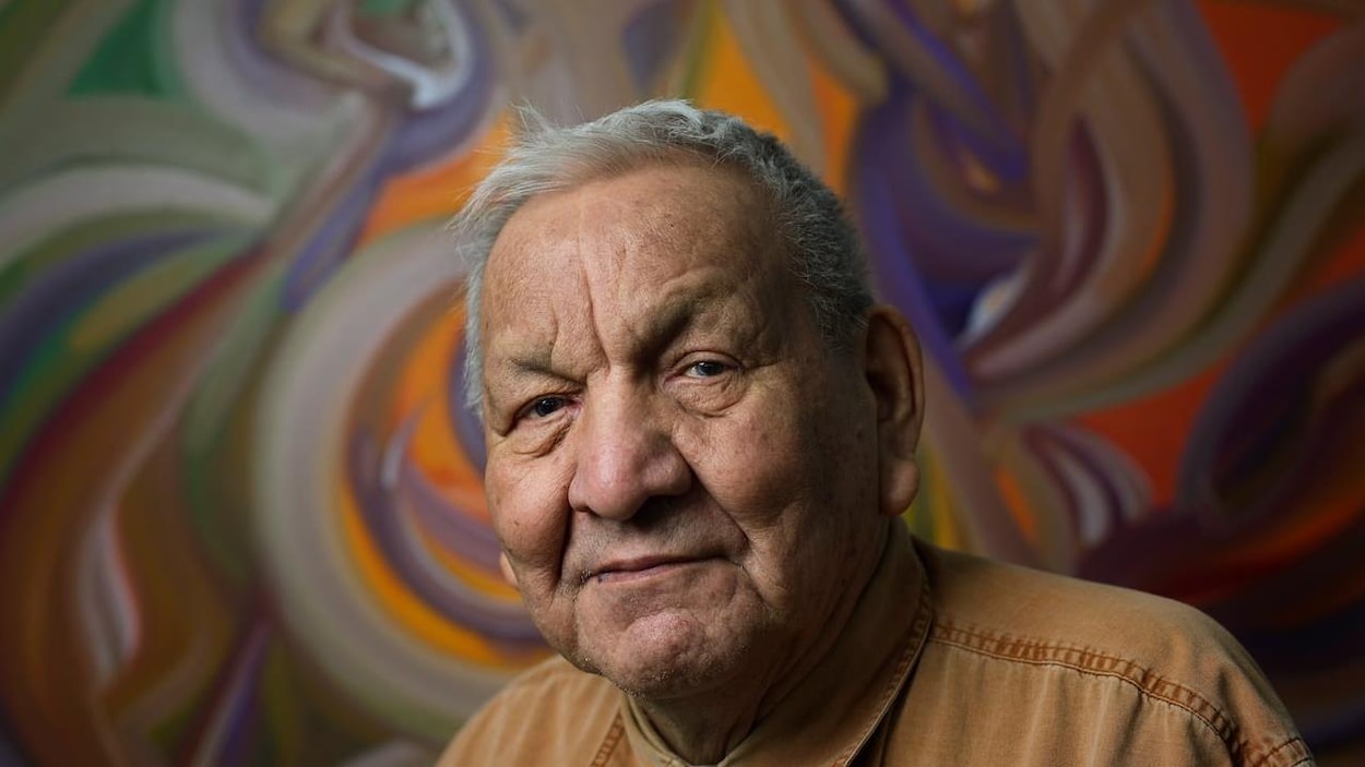 Le célèbre artiste autochtone Alex Janvier est décédé | Radio-Canada