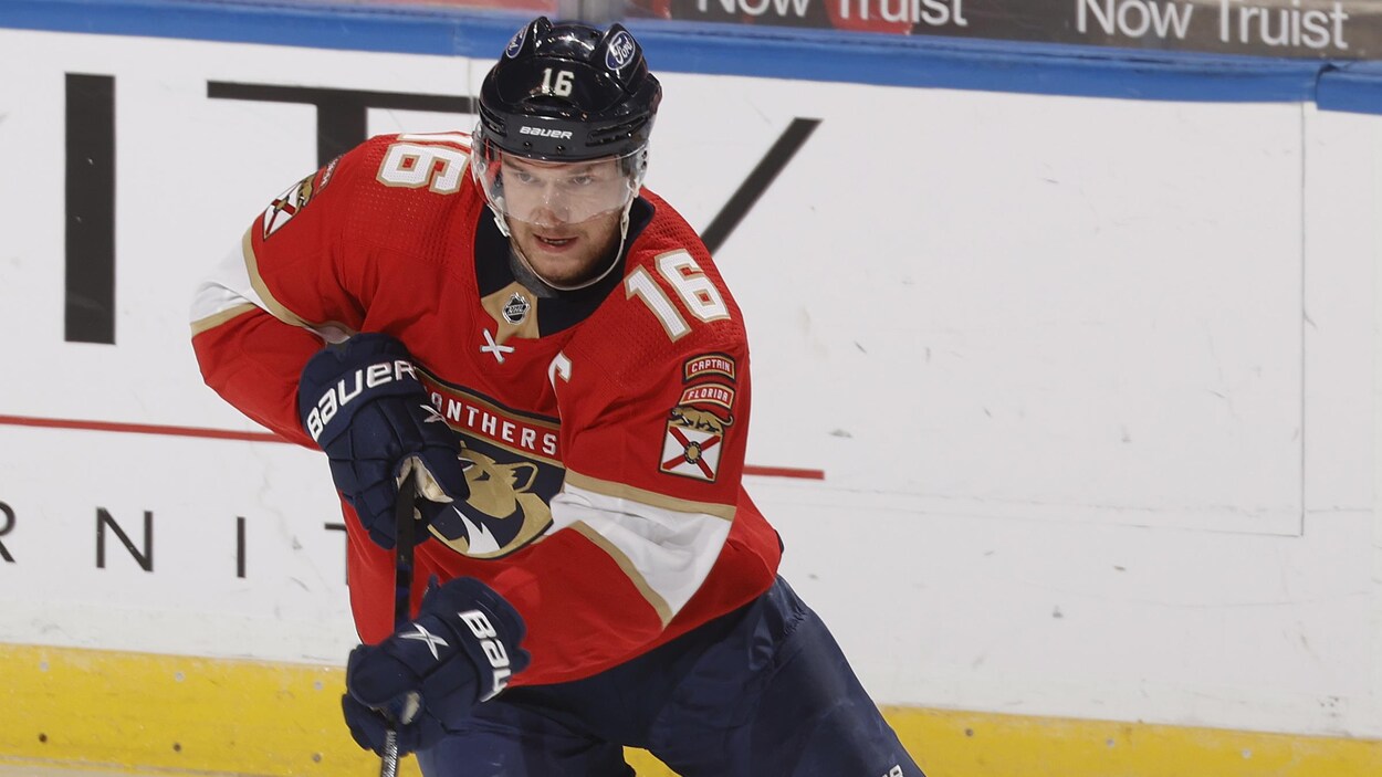 Deux joueurs des Panthers et un du Lightning en lice pour le Selke ...