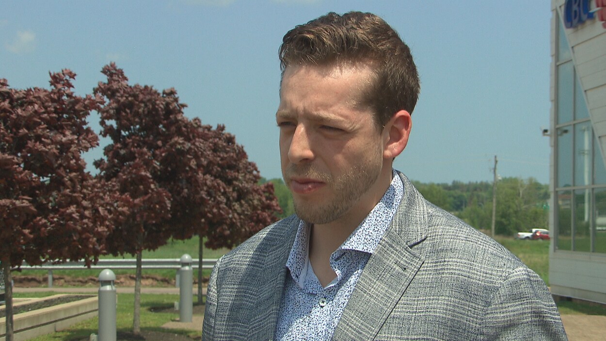 L’ex-président de la SANB Alexandre Cédric Doucet se présente aux ...