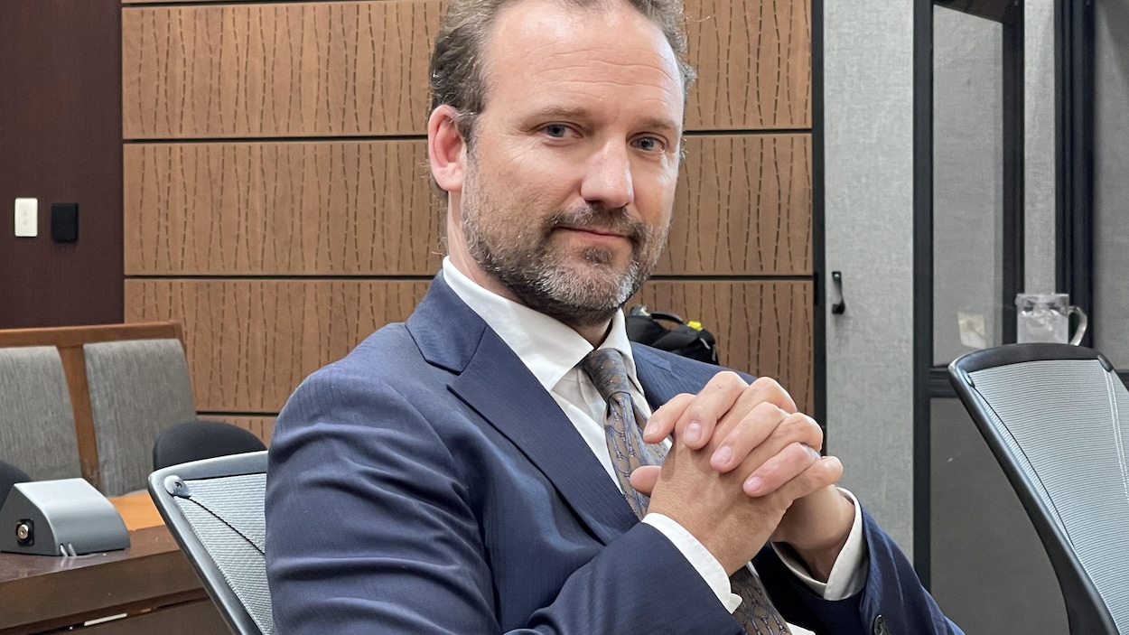 Alexandre Trudeau veut « défendre la réputation » de la Fondation ...