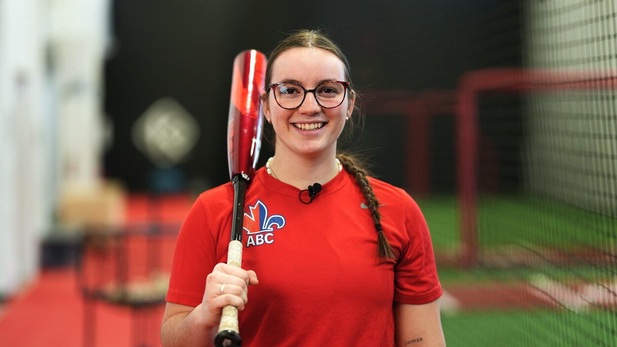 Alizée Gélinas, la Trifluvienne parmi l’élite du baseball féminin | Radio-Canada