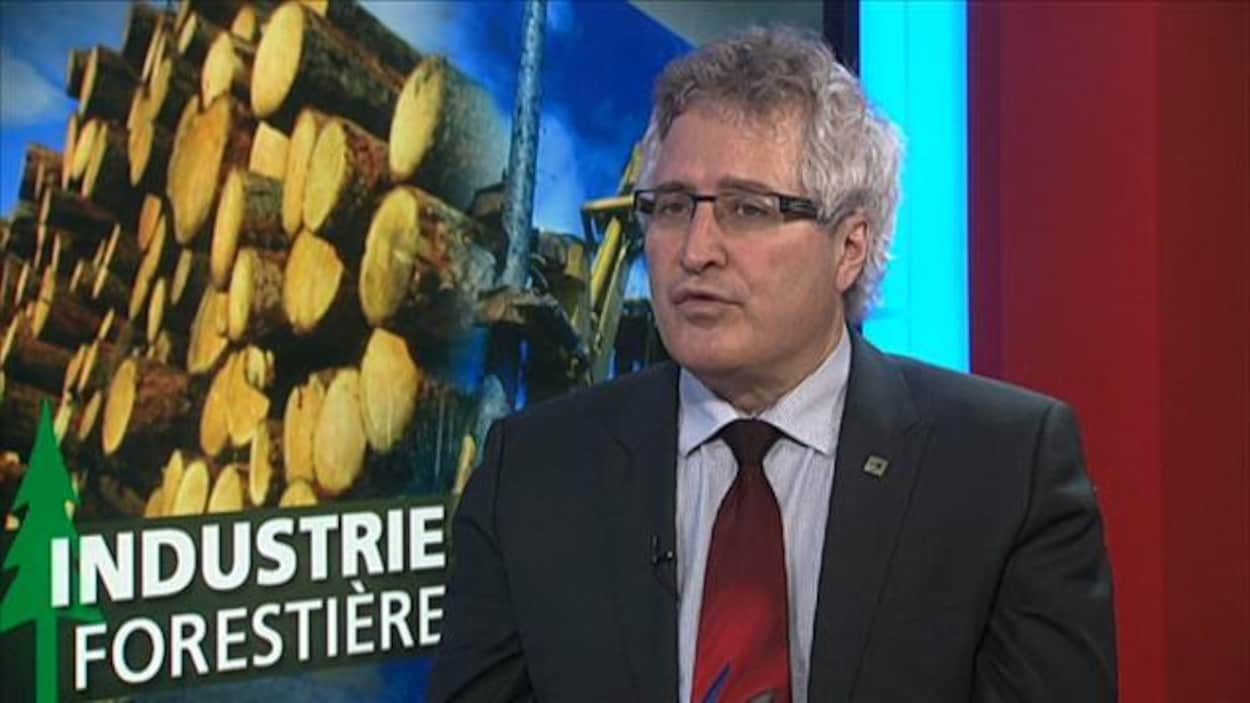 L’ex-président du Conseil de l’industrie forestière a travaillé pour ...