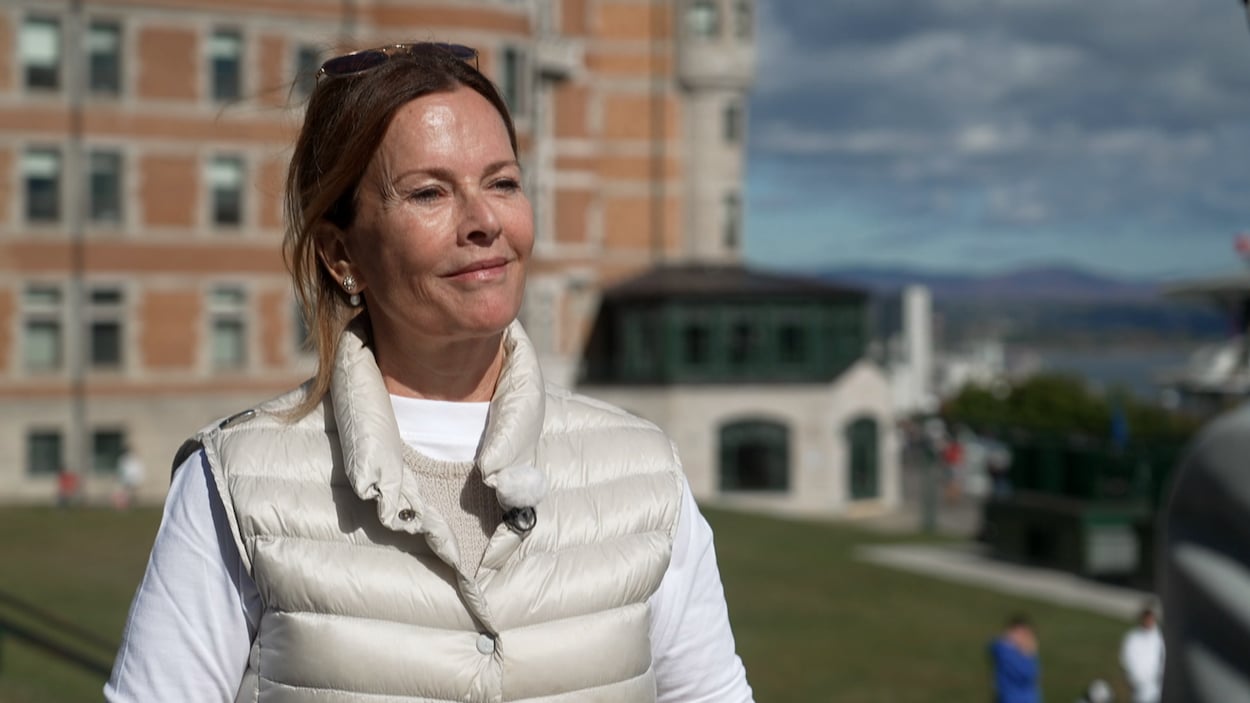 Anne Guérette en campagne solo | Radio-Canada