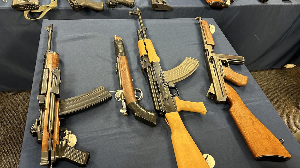 Un nouveau laboratoire pour analyser les armes à feu | Info | Radio-Canada