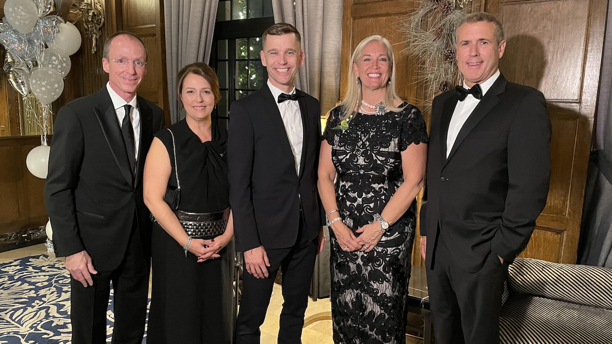 Des dons généreux pour le 11e Bal du maire de Québec | Radio-Canada