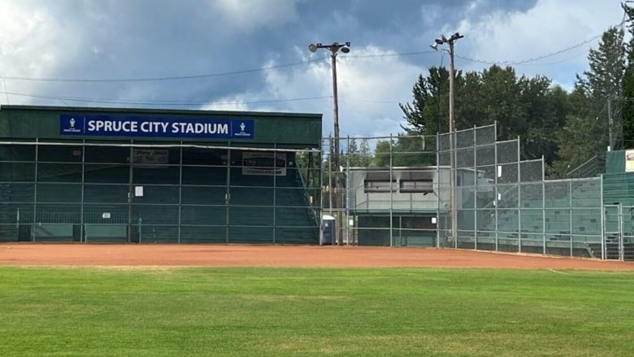 L’incendie du stade de baseball de Prince George pourrait être criminel ...