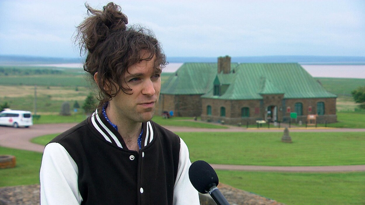 Rémi Belliveau réalise un rêve artistique au Fort Beauséjour | Radio-Canada