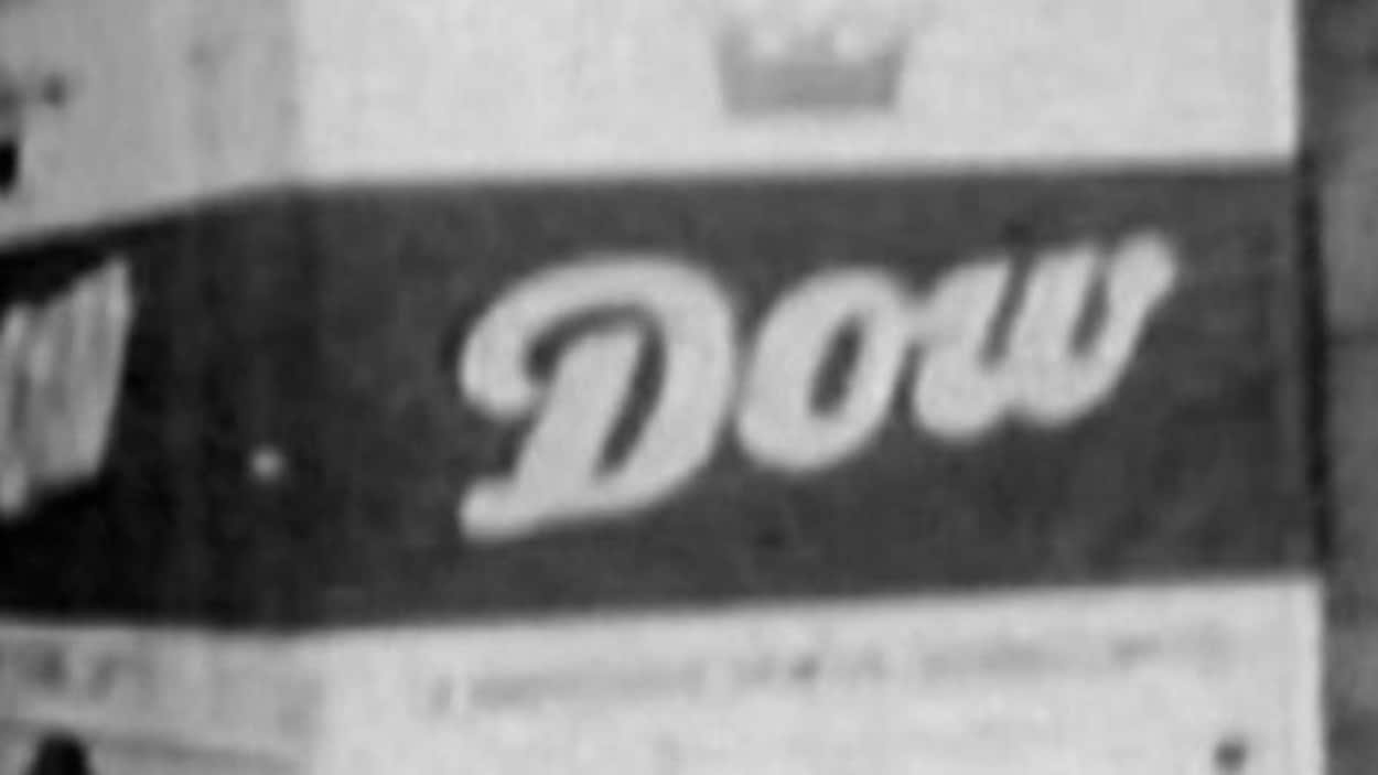 Le scandale de la brasserie Dow de Québec en 1966 | En bref | Radio-Canada