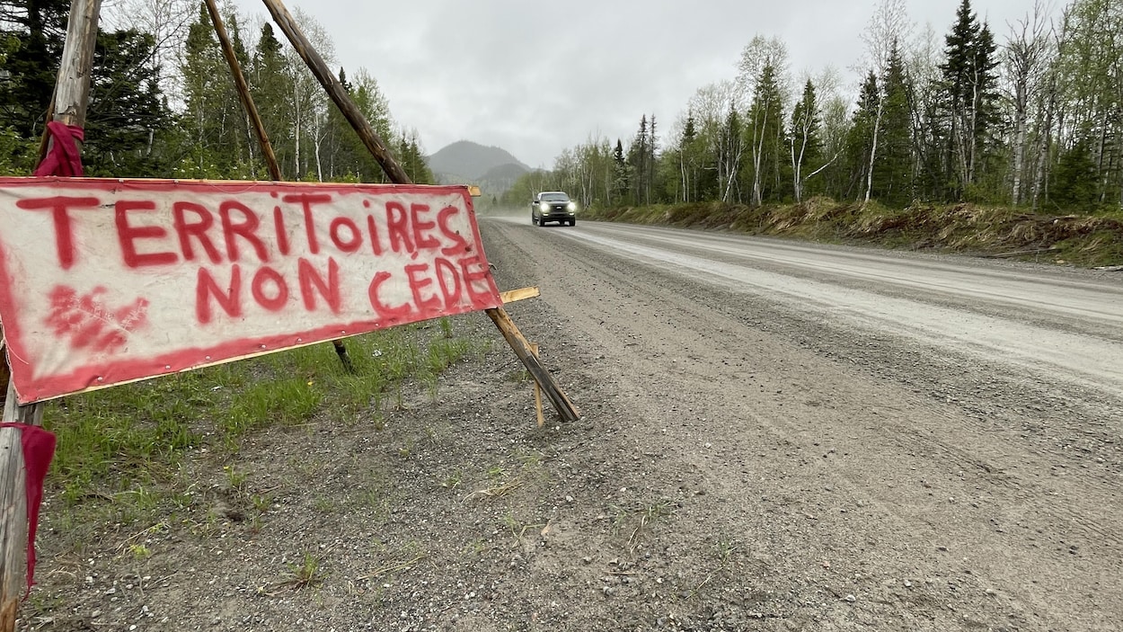 Blocages forestiers autochtones : la CAQ lance un nouvel appel au calme ...