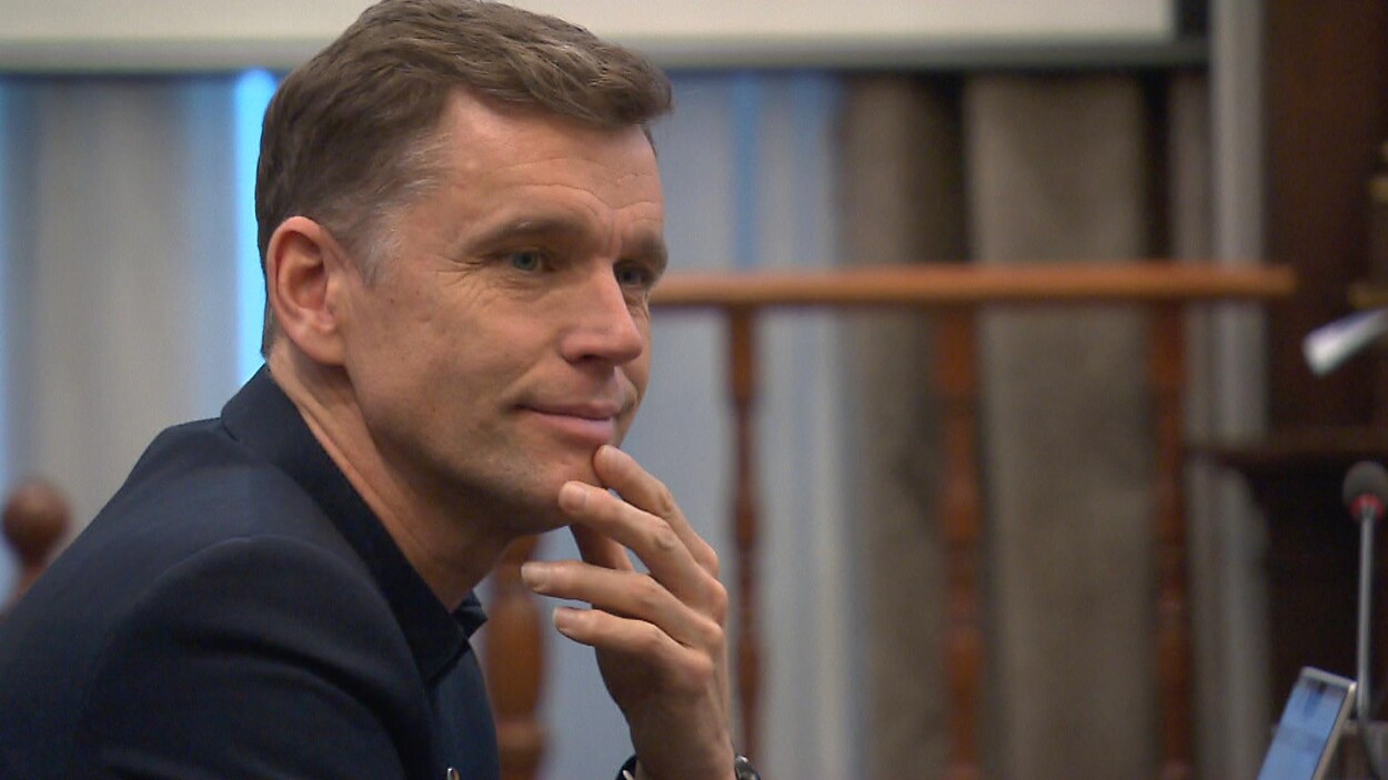 PQ, QS ou PLQ : quelle est la famille politique du maire de Québec ...