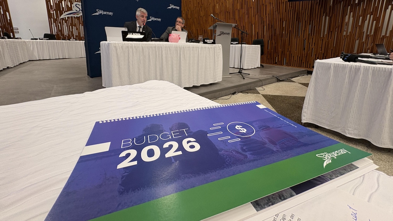 Hausse de 4,95 % du fardeau fiscal en 2026 à Saguenay | Radio-Canada