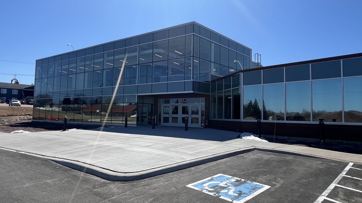 Le complexe intergénérationnel de Cap-Acadie ouvre ses portes | Radio ...