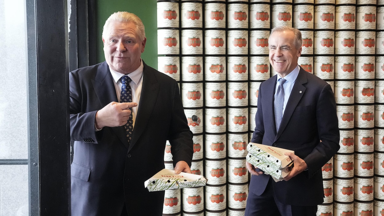 « Nous sommes une grande famille » : Mark Carney rend visite à Doug ...