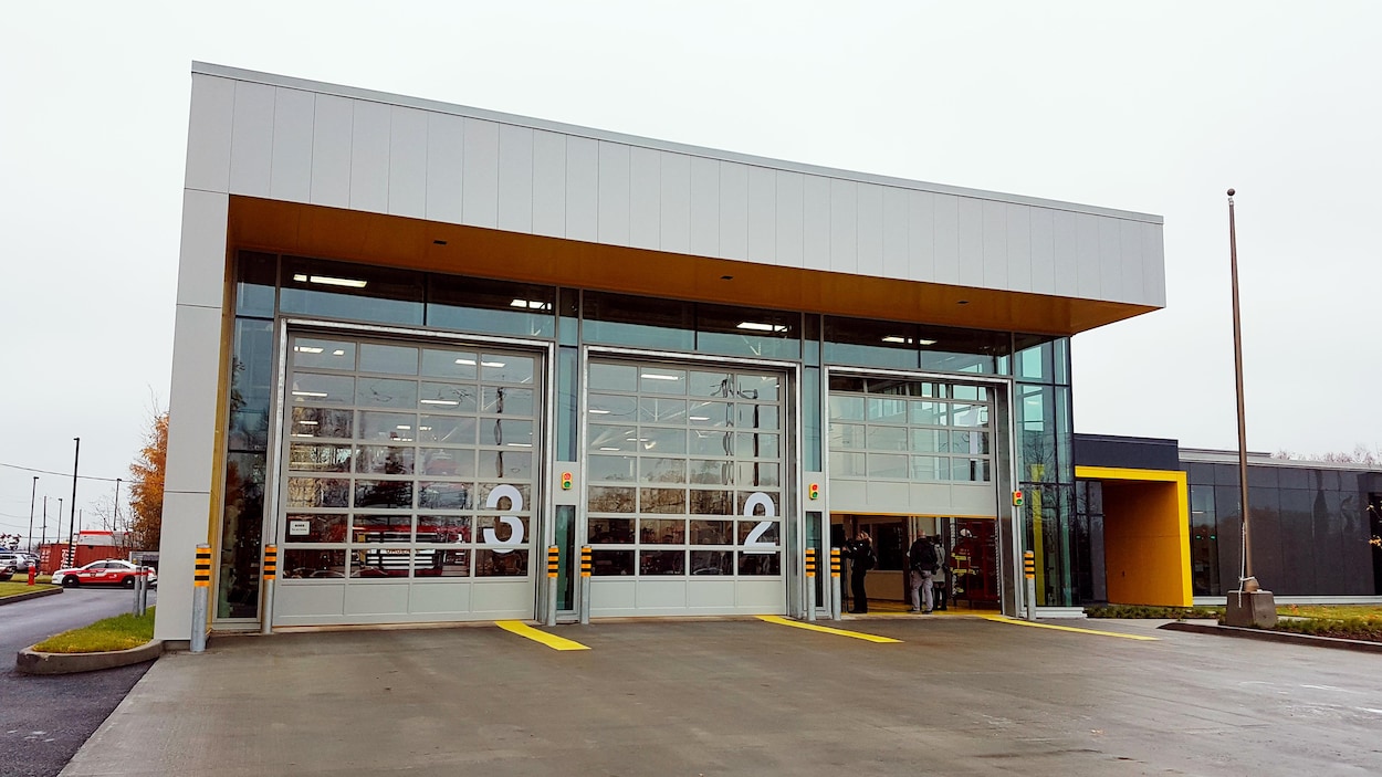 Une caserne de pompiers du « 21e siècle » inaugurée à Québec | Radio ...