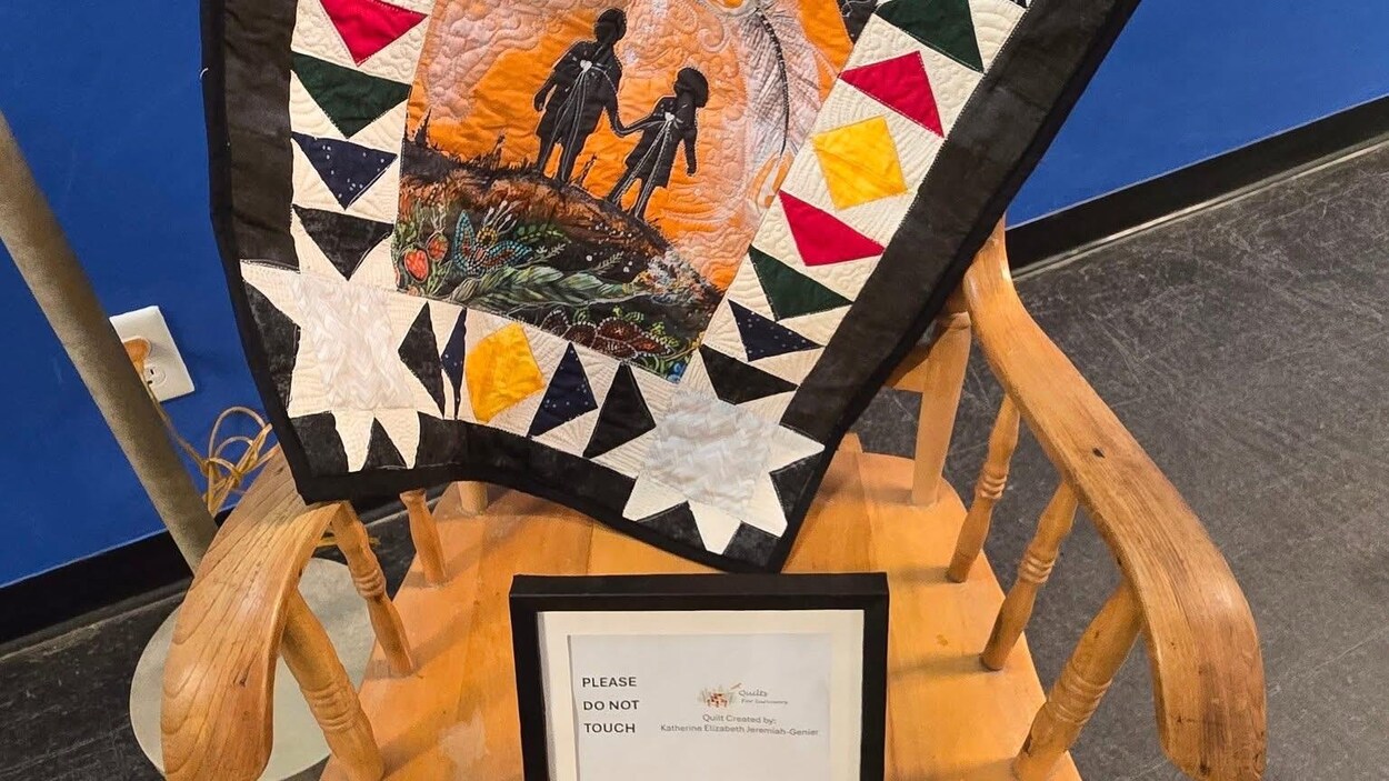 Vol d’une courtepointe au Musée de Timmins | Info | Radio-Canada