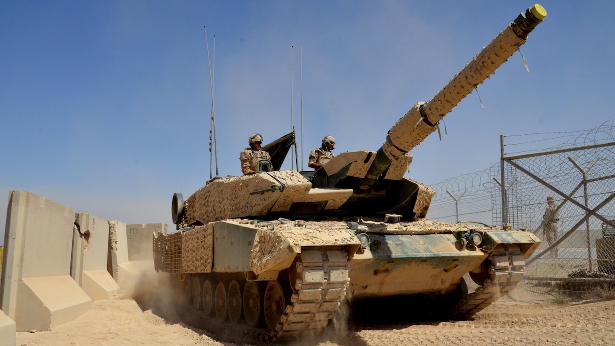 Un premier char Leopard canadien en route pour l’Ukraine | Guerre en ...