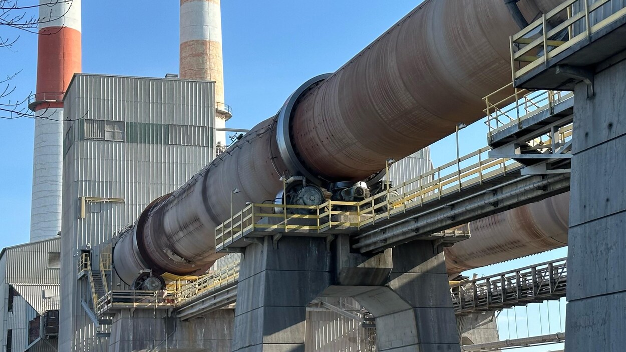 Les cimenteries peuvent-elles devenir moins polluantes? | Brève | Radio ...