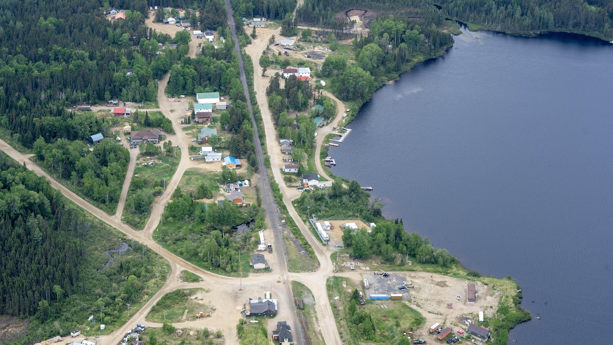 Toujours des feux de forêt dans le secteur de Clova | Info | Radio-Canada