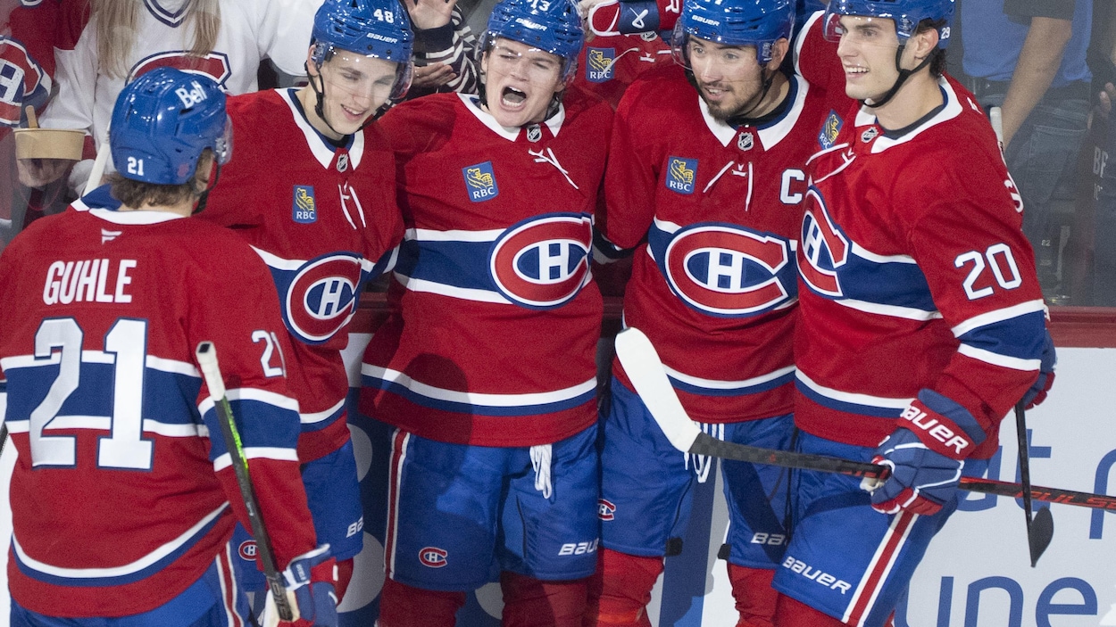 Cole Caufield donne la victoire au CH en prolongation dans son match d’ouverture | Radio-Canada