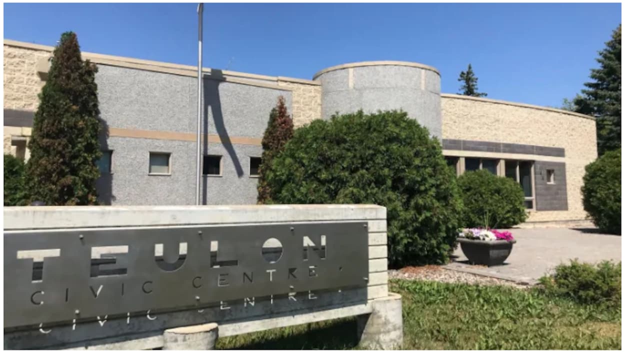 Une querelle divise la municipalité de Teulon au Manitoba | Radio-Canada.ca
