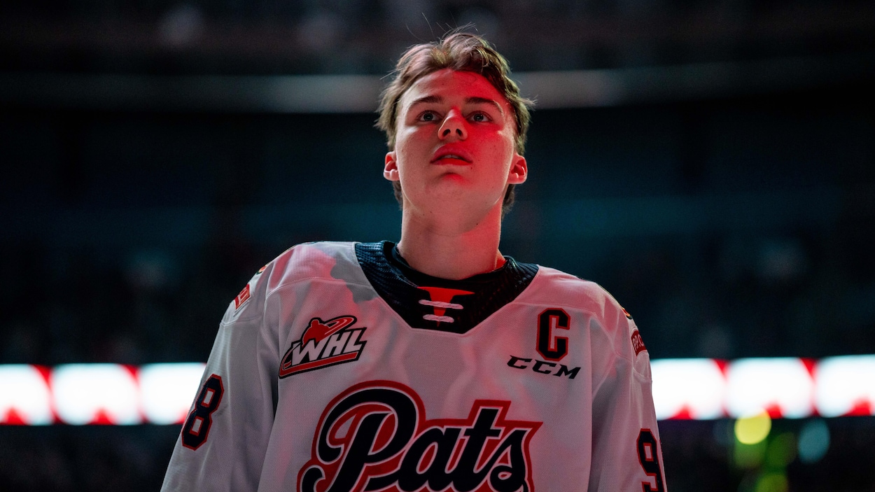 La fin d’une saison d’exception pour Connor Bedard | Radio-Canada