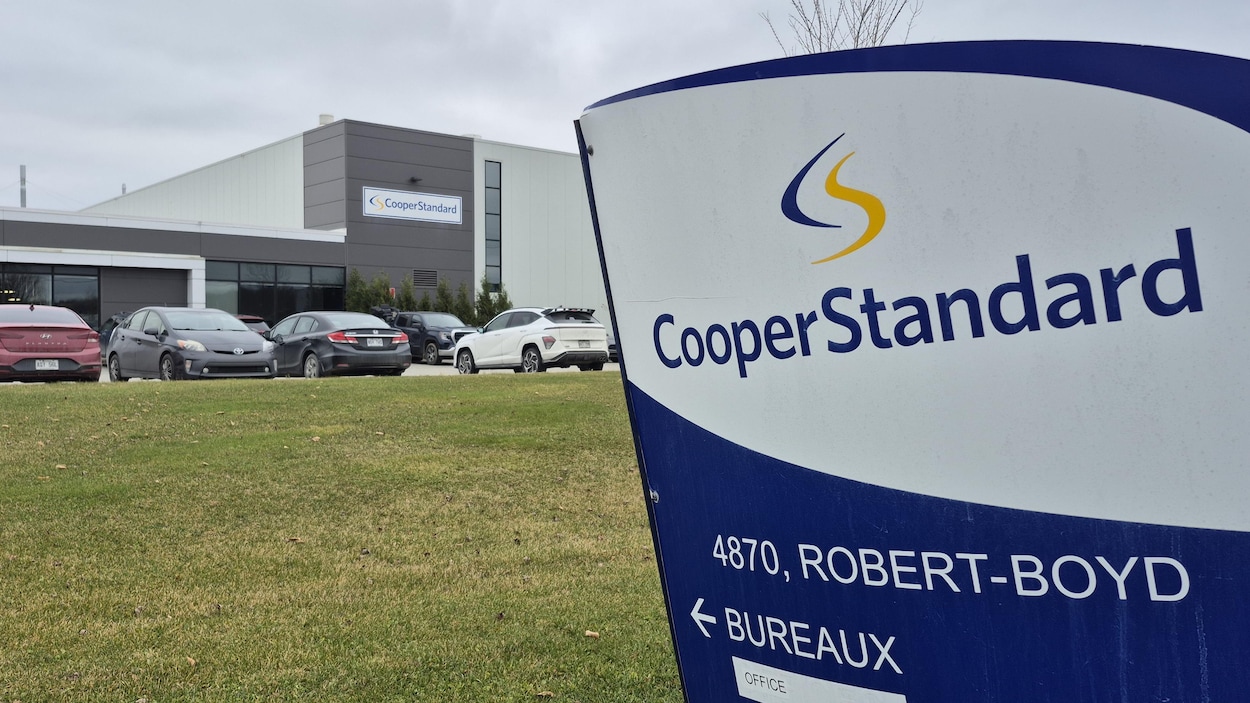L’usine Cooper Standard de Sherbrooke ferme ses portes | Radio-Canada
