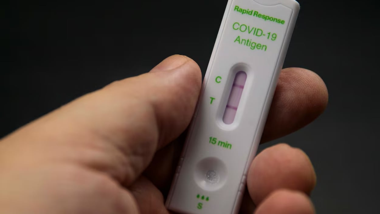De plus en plus difficile et coûteux de trouver des tests pour la COVID ...